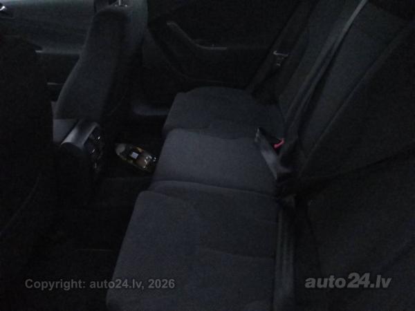 Grey Volkswagen Passat 2007 in Rapla, with an engine capacity of 2.00 L and mileage of 350 thousand km for 1399 €, photo 7 on AUTOMOTO.COM.LV