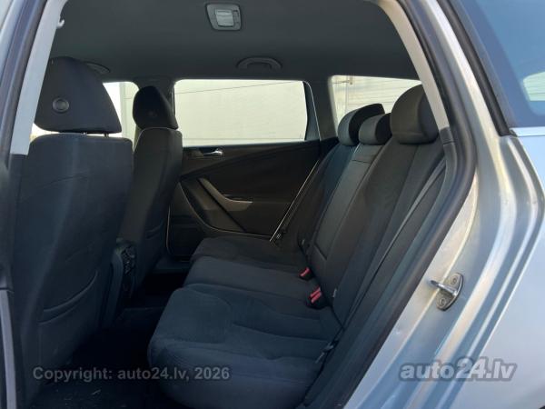 Pelēks Volkswagen Passat 2007 Pērnava, ar dzinēja tilpumu 2.00 L un nobraukumu 287 tūkst. km par 1290 €, foto 11 vietnē AUTOMOTO.COM.LV