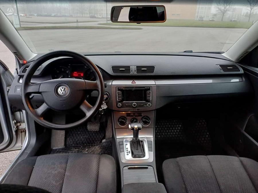 Pelēks Volkswagen Passat 2008 Kauņa, ar dzinēja tilpumu 1.97 L un nobraukumu 236 tūkst. km par 1790 €, foto 10 vietnē AUTOMOTO.COM.LV