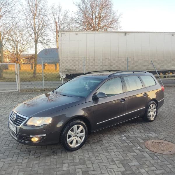 Pelēks Volkswagen Passat 2008 Šilutė, ar dzinēja tilpumu 2.00 L un nobraukumu 330 tūkst. km par 2350 €, foto 3 vietnē AUTOMOTO.COM.LV