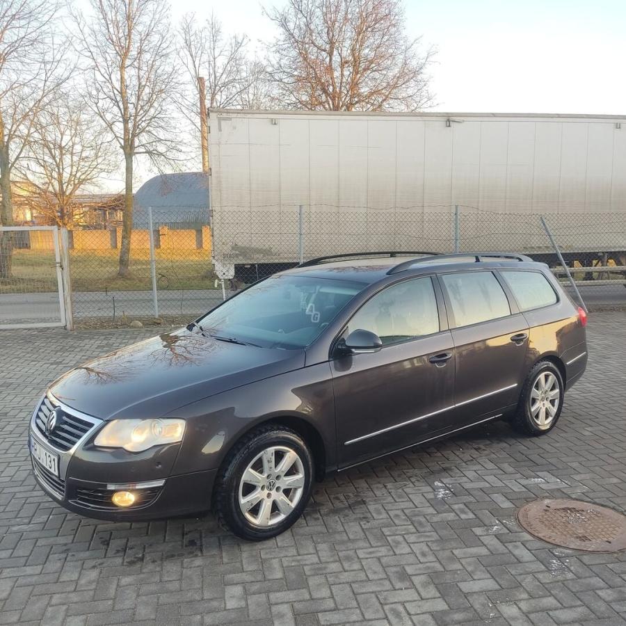 Grey Volkswagen Passat 2008 in Silute, with an engine capacity of 2.00 L and mileage of 330 thousand km for 2350 €, photo 3 on AUTOMOTO.COM.LV
