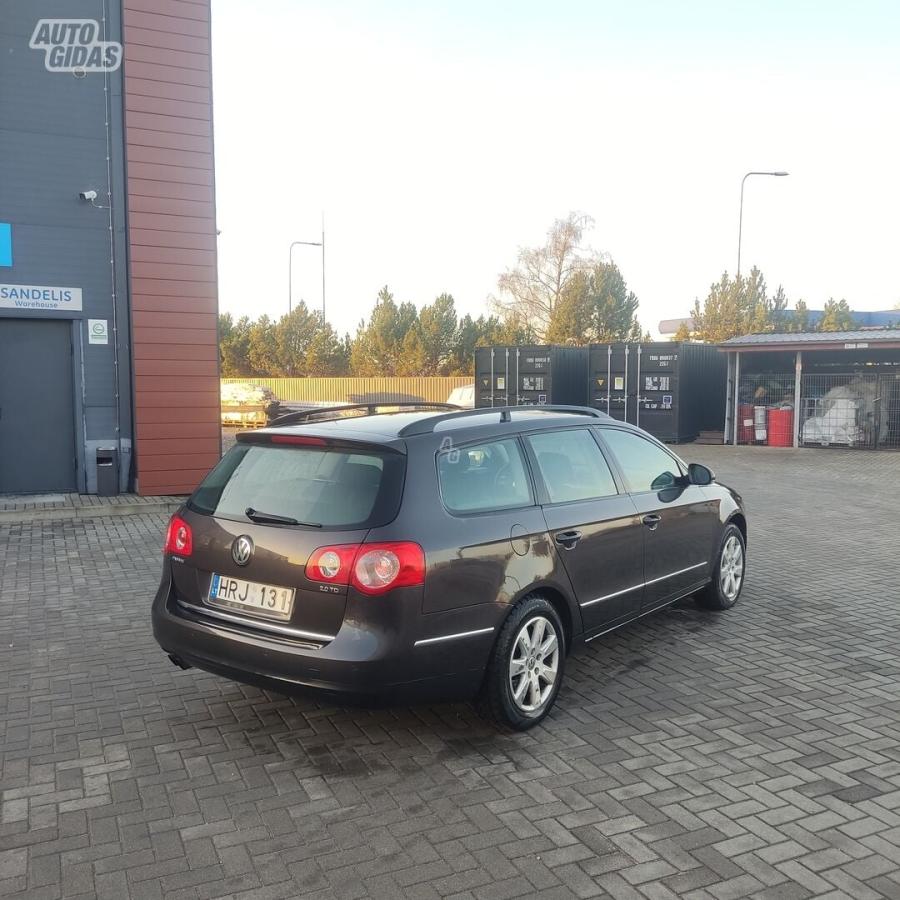 Grey Volkswagen Passat 2008 in Silute, with an engine capacity of 2.00 L and mileage of 330 thousand km for 2350 €, photo 5 on AUTOMOTO.COM.LV