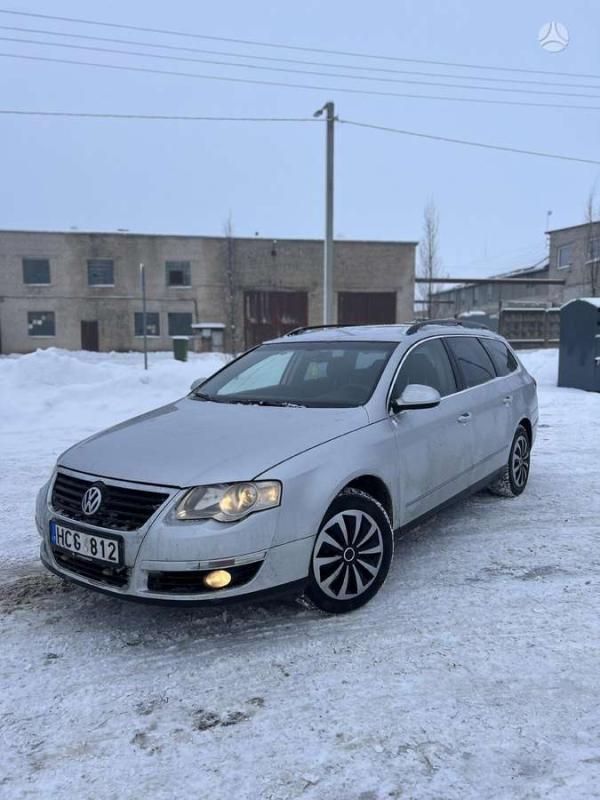 Pelēks Volkswagen Passat 2008 Kauņa, ar dzinēja tilpumu 1.97 L un nobraukumu 330 tūkst. km par 999 €, foto 1 vietnē AUTOMOTO.COM.LV