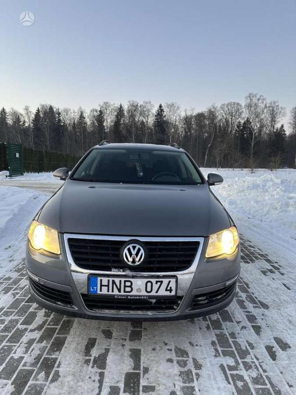 Grey Volkswagen Passat 2008 in Kaisiadorys, with an engine capacity of 1.80 L and mileage of 325 thousand km for 1800 €, photo 2 on AUTOMOTO.COM.LV
