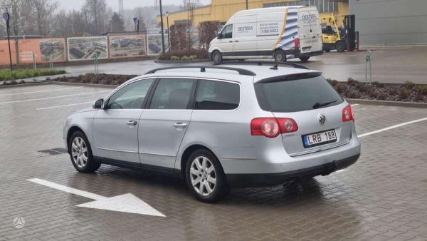 Grey Volkswagen Passat 2008 in Vilnius, with an engine capacity of 1.97 L and mileage of 309 thousand km for 2000 €, photo 3 on AUTOMOTO.COM.LV