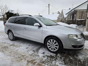 Grey Volkswagen Passat 2008 in Ukmerge, with an engine capacity of 2.00 L and mileage of 290 thousand km for 2750 €, photo 2 on AUTOMOTO.COM.LV