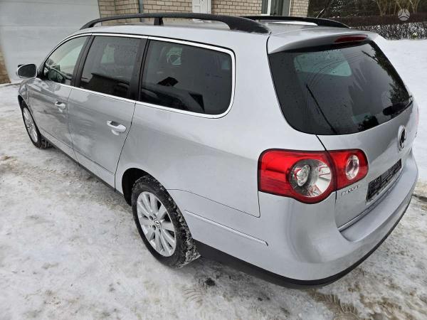 Grey Volkswagen Passat 2008 in Ukmerge, with an engine capacity of 2.00 L and mileage of 290 thousand km for 2750 €, photo 5 on AUTOMOTO.COM.LV