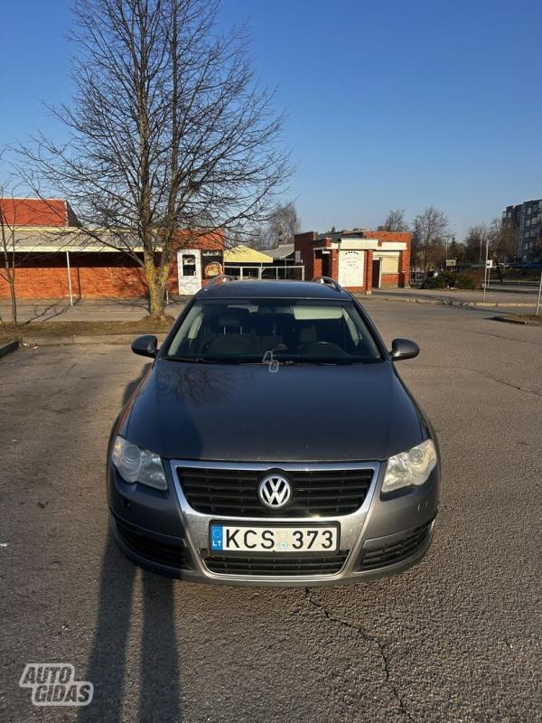 Grey Volkswagen Passat 2008 in Alytus, with an engine capacity of 2.00 L and mileage of 412 thousand km for 1200 €, photo 1 on AUTOMOTO.COM.LV