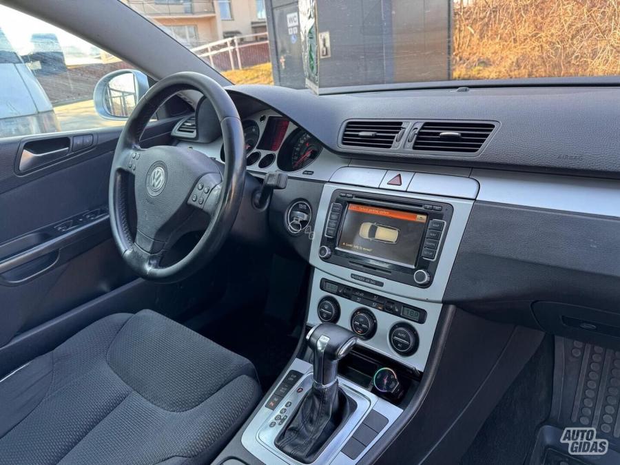 Pelēks Volkswagen Passat 2008 Pabradė, ar dzinēja tilpumu 2.00 L un nobraukumu 395 tūkst. km par 2100 €, foto 13 vietnē AUTOMOTO.COM.LV