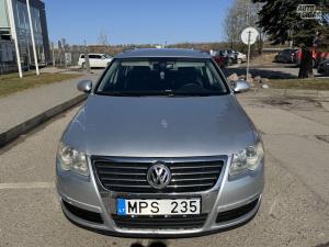 Grey Volkswagen Passat 2008 in Kaunas, with an engine capacity of 2.00 L and mileage of 342 thousand km for 2000 €, photo 34 on AUTOMOTO.COM.LV