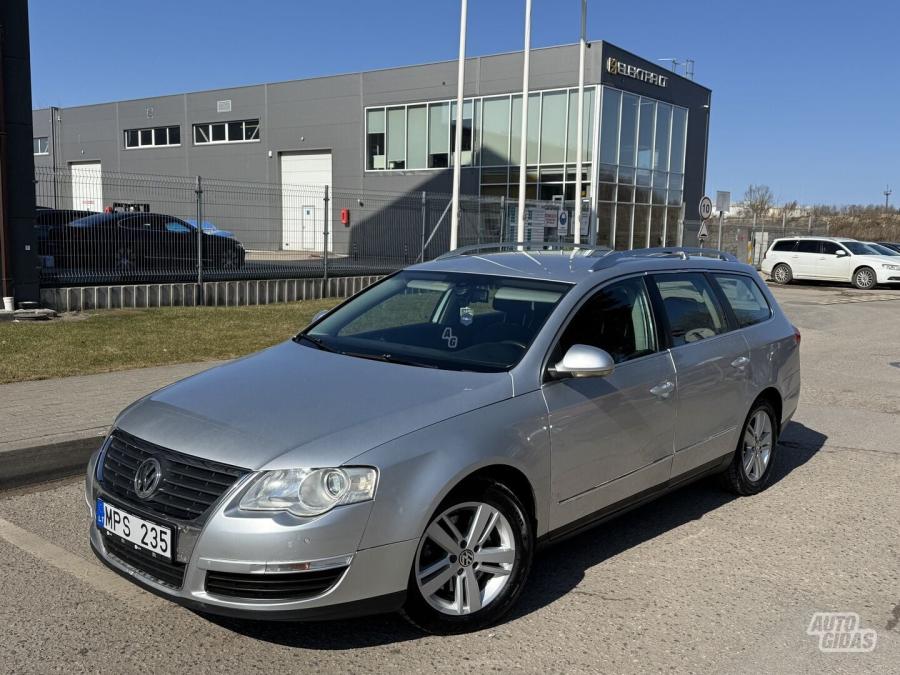 Pelēks Volkswagen Passat 2008 Kauņa, ar dzinēja tilpumu 2.00 L un nobraukumu 359 tūkst. km par 1900 €, foto 1 vietnē AUTOMOTO.COM.LV