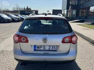 Pelēks Volkswagen Passat 2008 Kauņa, ar dzinēja tilpumu 2.00 L un nobraukumu 359 tūkst. km par 1900 €, foto 31 vietnē AUTOMOTO.COM.LV