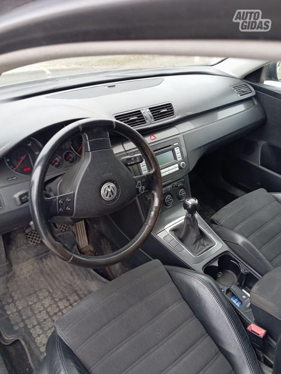 Grey Volkswagen Passat 2008 in Kazlu Ruda, with an engine capacity of 1.90 L and mileage of 360 thousand km for 1680 €, photo 9 on AUTOMOTO.COM.LV