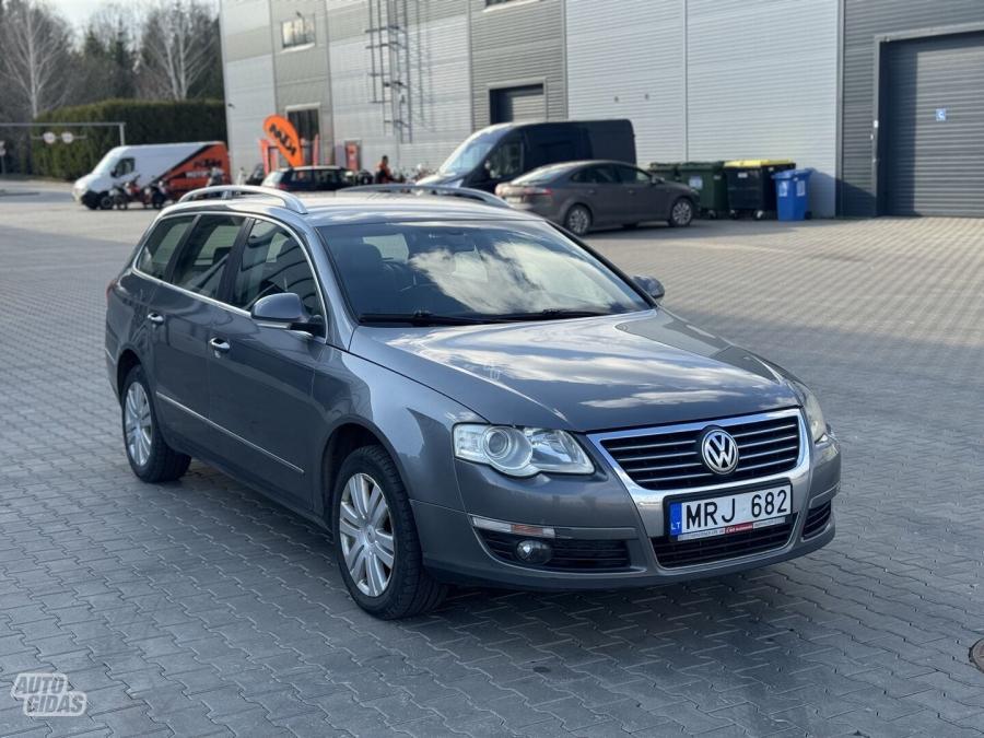 Pelēks Volkswagen Passat 2008 Viļņa, ar dzinēja tilpumu 2.00 L un nobraukumu 380 tūkst. km par 2150 €, foto 3 vietnē AUTOMOTO.COM.LV