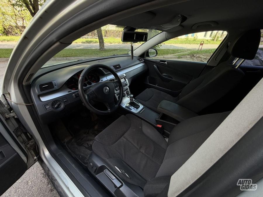 Pelēks Volkswagen Passat 2008 Šauļi, ar dzinēja tilpumu 2.00 L un nobraukumu 570 tūkst. km par 1250 €, foto 8 vietnē AUTOMOTO.COM.LV