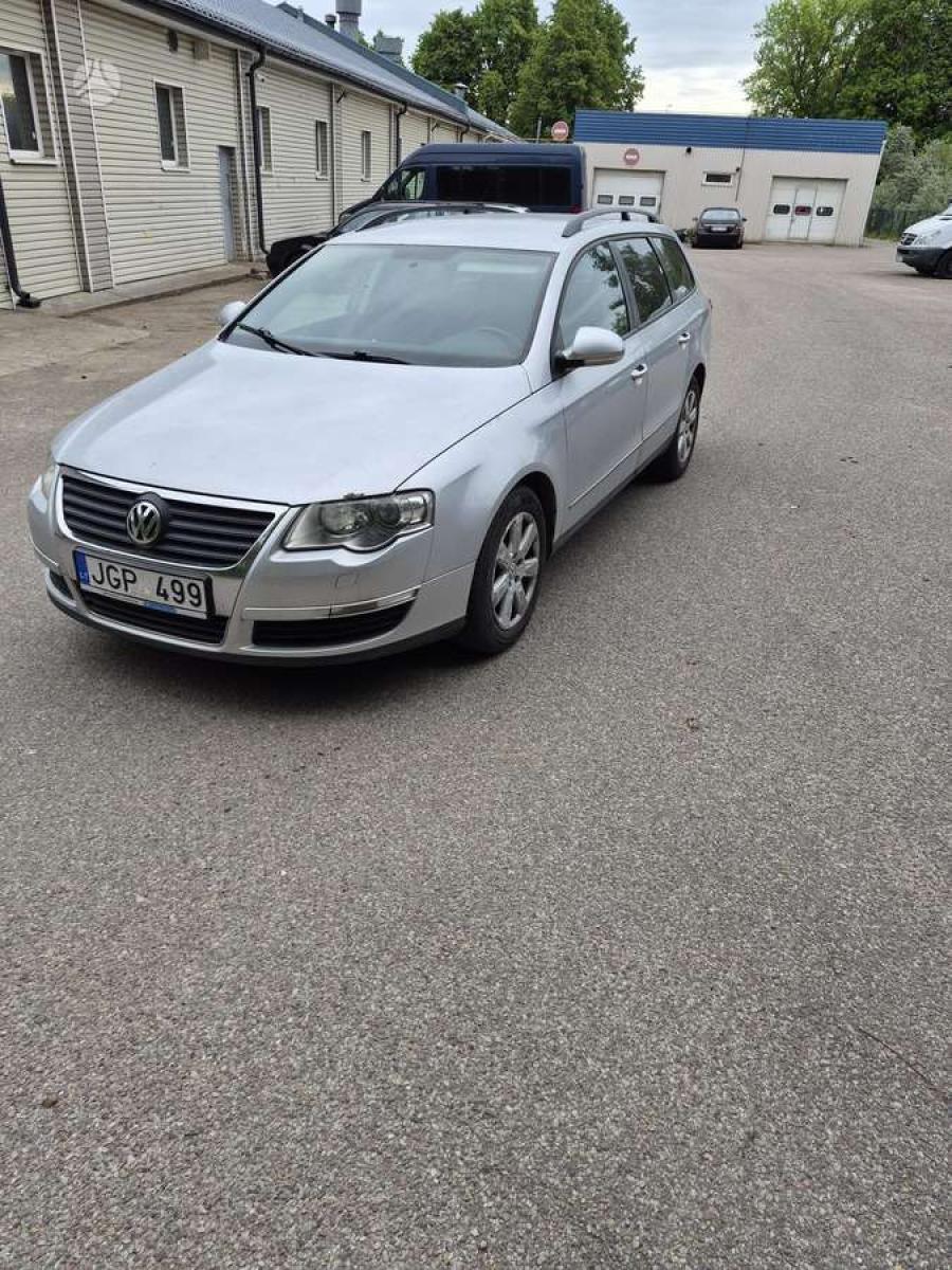 Grey Volkswagen Passat 2008 in Trakai, with an engine capacity of 1.97 L and mileage of 397 thousand km for 2200 €, photo 1 on AUTOMOTO.COM.LV