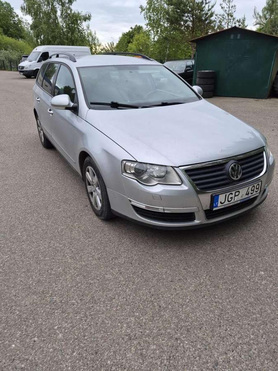 Grey Volkswagen Passat 2008 in Trakai, with an engine capacity of 1.97 L and mileage of 397 thousand km for 2200 €, photo 3 on AUTOMOTO.COM.LV