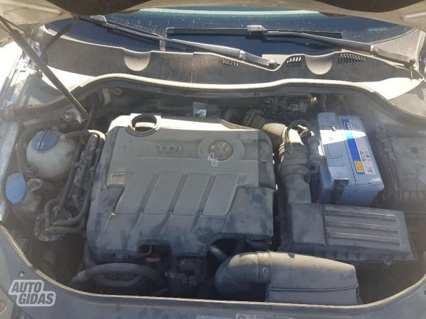 Pelēks Volkswagen Passat 2008 Šauļi, ar dzinēja tilpumu 2.00 L un nobraukumu 362 tūkst. km par 950 €, foto 6 vietnē AUTOMOTO.COM.LV