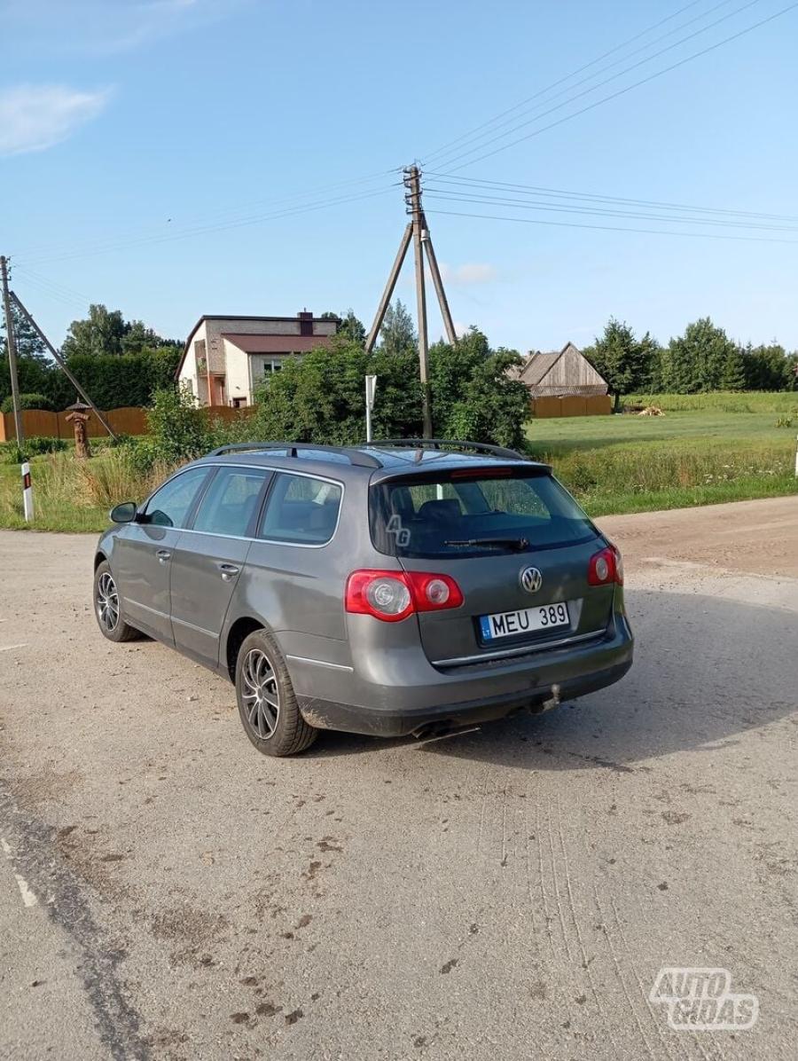 Grey Volkswagen Passat 2008 in Kazlu Ruda, with an engine capacity of 2.00 L and mileage of 326 thousand km for 1750 €, photo 5 on AUTOMOTO.COM.LV