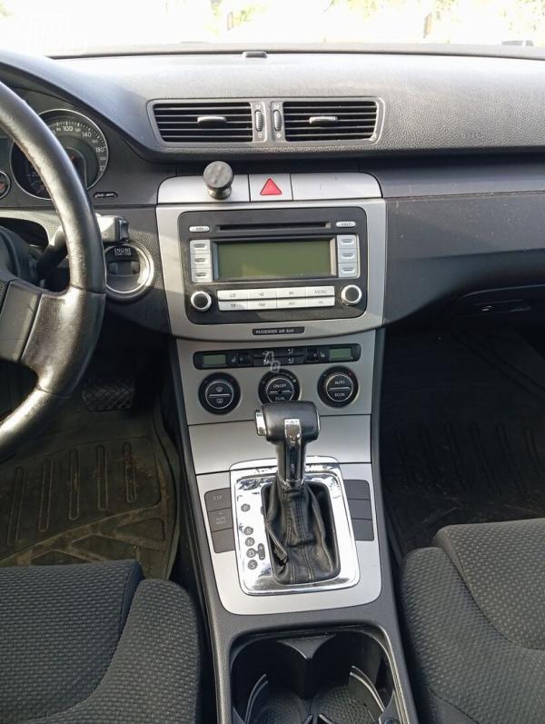 Pelēks Volkswagen Passat 2008 Kazlų Rūda, ar dzinēja tilpumu 2.00 L un nobraukumu 326 tūkst. km par 1750 €, foto 9 vietnē AUTOMOTO.COM.LV