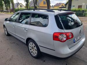 Grey Volkswagen Passat 2008 in Alytus, with an engine capacity of 2.00 L and mileage of 334 thousand km for 870 €, photo 5 on AUTOMOTO.COM.LV