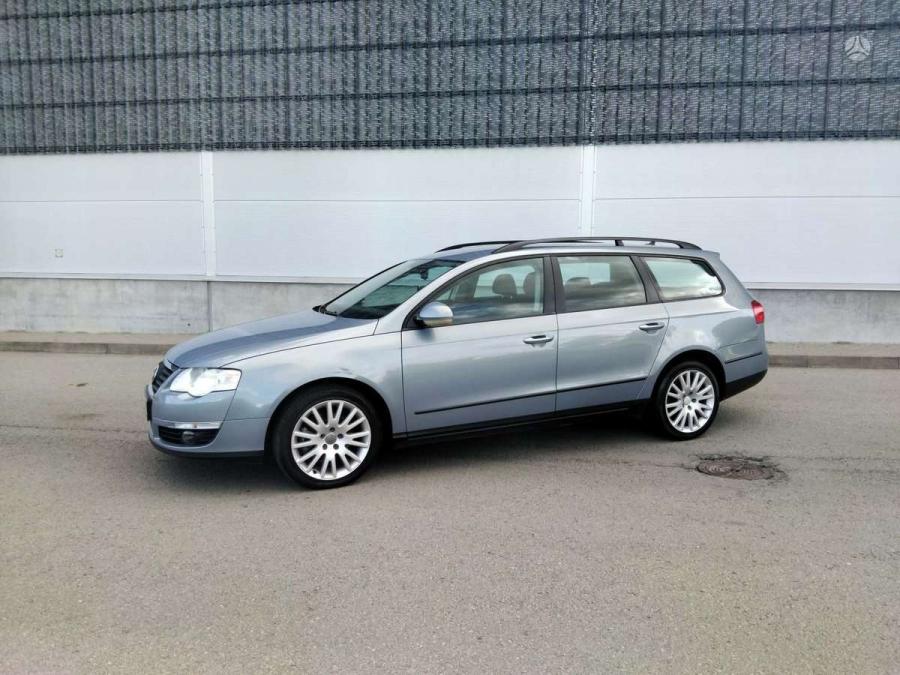 Grey Volkswagen Passat 2008 in Siauliai, with an engine capacity of 1.39 L and mileage of 306 thousand km for 1600 €, photo 8 on AUTOMOTO.COM.LV