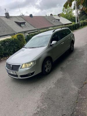 Pelēks Volkswagen Passat 2008 Kauņa, ar dzinēja tilpumu 1.97 L un nobraukumu 330 tūkst. km par 1250 €, foto  vietnē AUTOMOTO.COM.LV