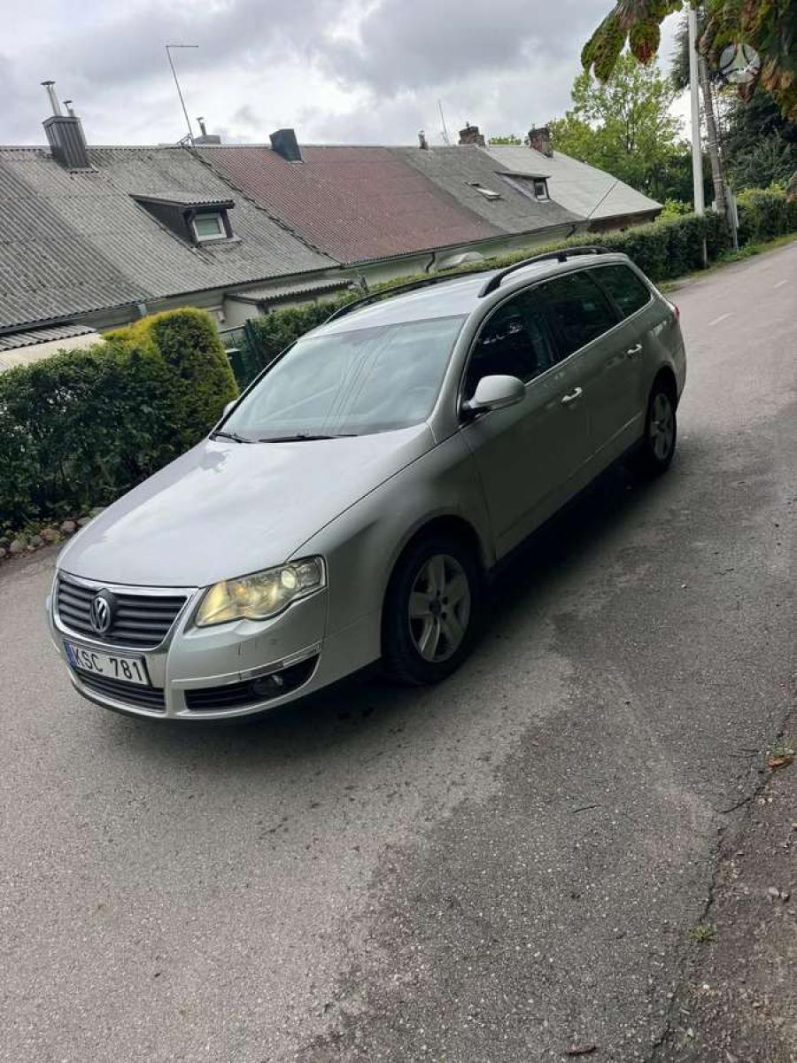 Pelēks Volkswagen Passat 2008 Kauņa, ar dzinēja tilpumu 1.97 L un nobraukumu 330 tūkst. km par 1250 €, foto 1 vietnē AUTOMOTO.COM.LV