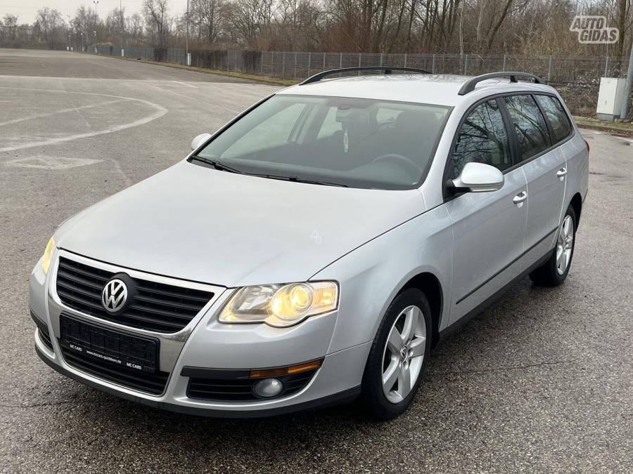 Pelēks Volkswagen Passat 2009 Marijampole, ar dzinēja tilpumu 2.00 L un nobraukumu 241 tūkst. km par 2950 €, foto 3 vietnē AUTOMOTO.COM.LV