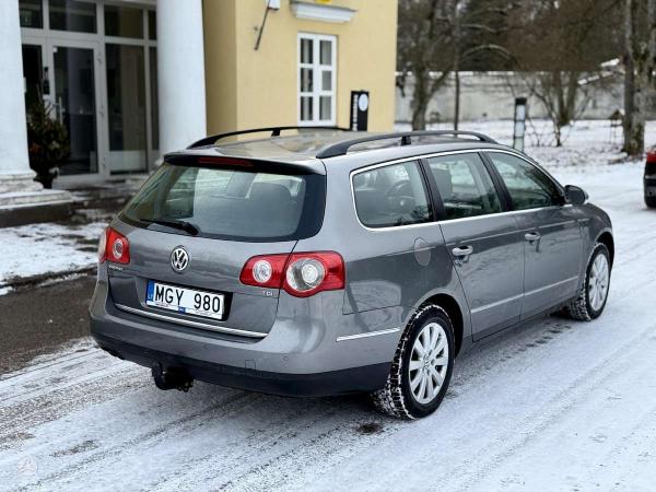 Pelēks Volkswagen Passat 2009 Viļņa, ar dzinēja tilpumu 2.00 L un nobraukumu 297 tūkst. km par 2500 €, foto 3 vietnē AUTOMOTO.COM.LV