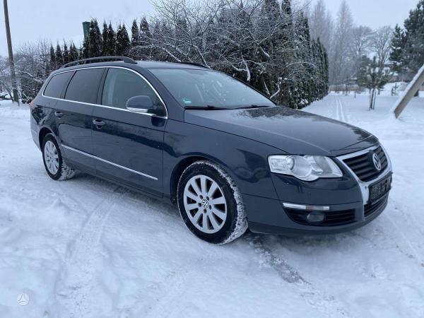 Grey Volkswagen Passat 2009 in Birzai, with an engine capacity of 1.97 L and mileage of 312 thousand km for 2950 €, photo 2 on AUTOMOTO.COM.LV
