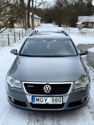 Pelēks Volkswagen Passat 2009 Viļņa, ar dzinēja tilpumu 1.90 L un nobraukumu 287 tūkst. km par 2500 €, foto 5 vietnē AUTOMOTO.COM.LV