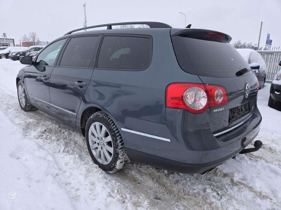 Серый Фольксваген Пассат 2009 в Мариямполе, объемом двигателя 1.97 л и пробегом 274 тыс. км за 3399 €, фото 7 на AUTOMOTO.COM.LV