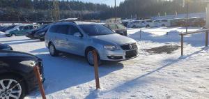 Pelēks Volkswagen Passat 2009 Viļņa, ar dzinēja tilpumu 1.97 L un nobraukumu 249 tūkst. km par 3200 €, foto  vietnē AUTOMOTO.COM.LV