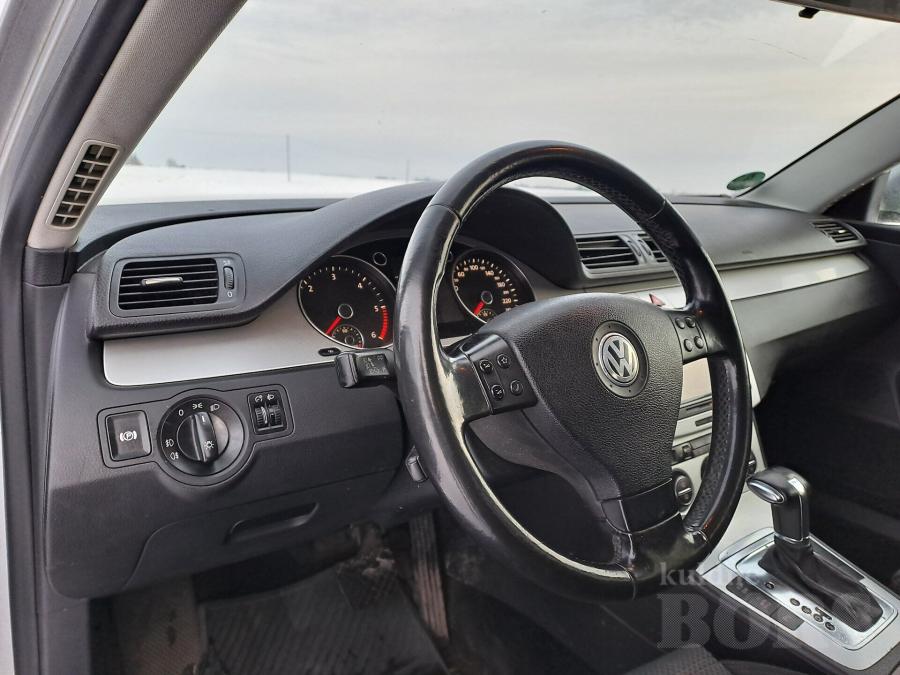 Pelēks Volkswagen Passat 2009 Paide, ar dzinēja tilpumu 0.00 L un nobraukumu 442 tūkst. km par 1890 €, foto 15 vietnē AUTOMOTO.COM.LV