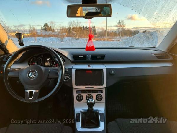 Grey Volkswagen Passat 2009 in Tartu, with an engine capacity of 1.40 L and mileage of 248 thousand km for 2800 €, photo 11 on AUTOMOTO.COM.LV