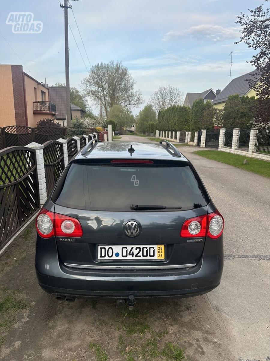 Grey Volkswagen Passat 2009 in Sakiai, with an engine capacity of 2.00 L and mileage of 346 thousand km for 2150 €, photo 4 on AUTOMOTO.COM.LV