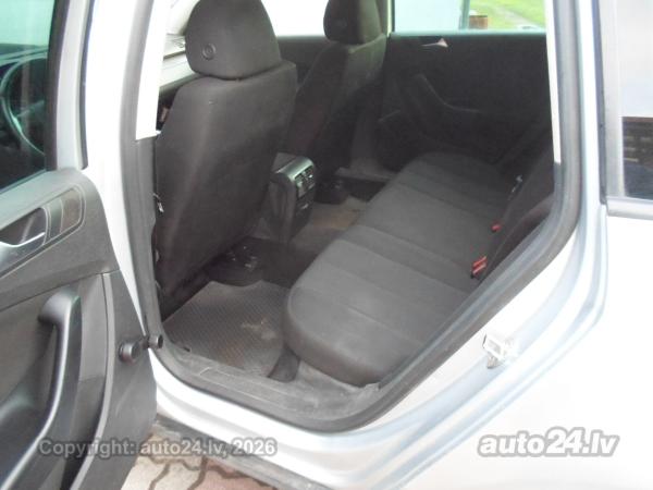 Pelēks Volkswagen Passat 2009 Pērnava, ar dzinēja tilpumu 1.90 L un nobraukumu 404 tūkst. km par 1950 €, foto 6 vietnē AUTOMOTO.COM.LV