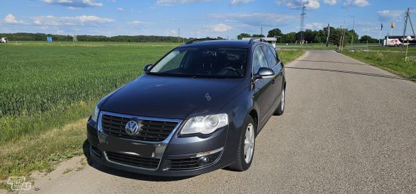 Grey Volkswagen Passat 2009 in Pasvalys, with an engine capacity of 2.00 L and mileage of 421 thousand km for 1950 €, photo 1 on AUTOMOTO.COM.LV