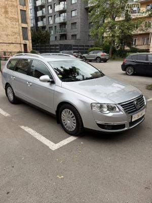 Grey Volkswagen Passat 2009 in Kaunas, with an engine capacity of 2.00 L and mileage of 180 thousand km for 3950 €, photo  on AUTOMOTO.COM.LV
