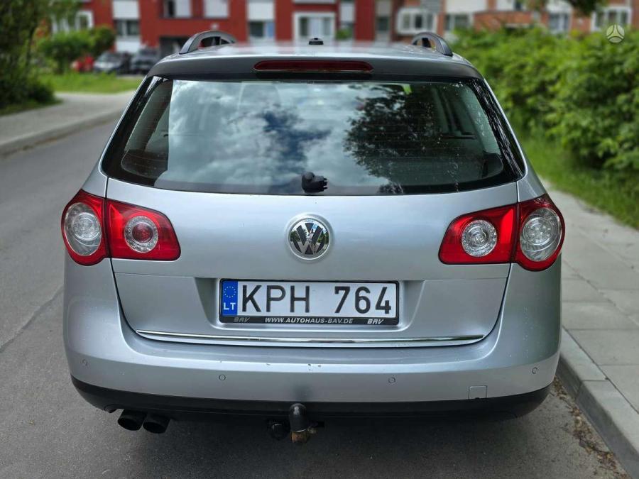 Pelēks Volkswagen Passat 2009 Viļņa, ar dzinēja tilpumu 1.97 L un nobraukumu 301 tūkst. km par 1900 €, foto 9 vietnē AUTOMOTO.COM.LV