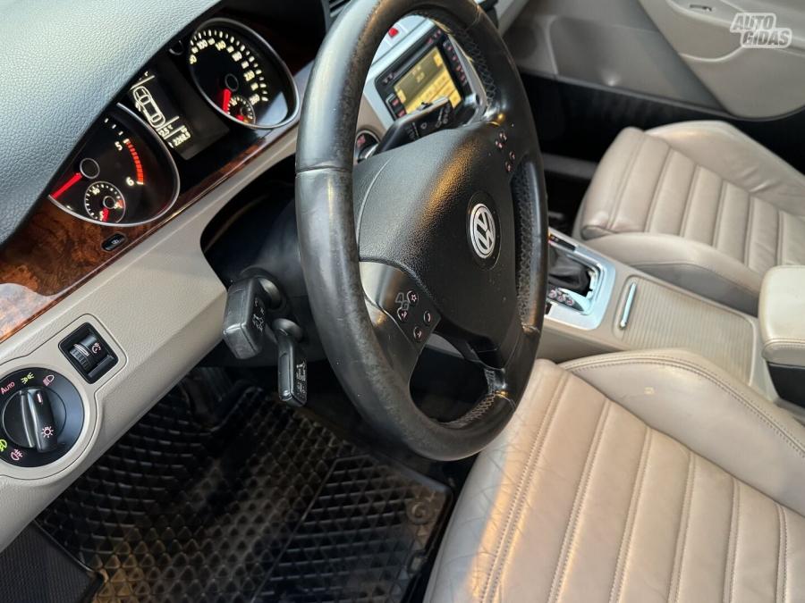 Pelēks Volkswagen Passat 2009 Kauņa, ar dzinēja tilpumu 2.00 L un nobraukumu 0 tūkst. km par 1900 €, foto 17 vietnē AUTOMOTO.COM.LV