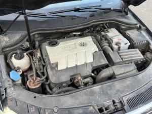 Pelēks Volkswagen Passat 2009 Kauņa, ar dzinēja tilpumu 2.00 L un nobraukumu 0 tūkst. km par 1900 €, foto 28 vietnē AUTOMOTO.COM.LV