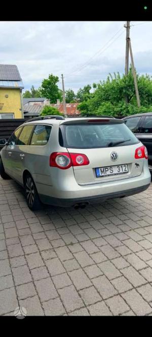 Grey Volkswagen Passat 2009 in Kaisiadorys, with an engine capacity of 1.97 L and mileage of 278 thousand km for 2100 €, photo 3 on AUTOMOTO.COM.LV