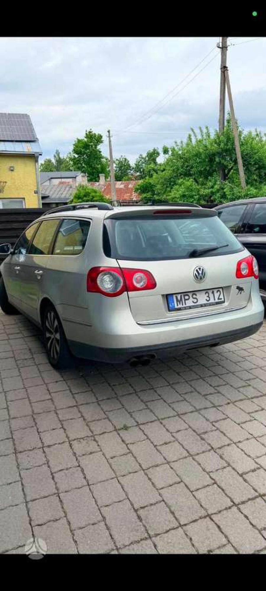 Grey Volkswagen Passat 2009 in Kaisiadorys, with an engine capacity of 1.97 L and mileage of 278 thousand km for 2100 €, photo 3 on AUTOMOTO.COM.LV