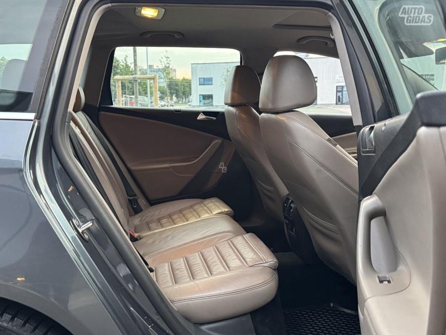 Pelēks Volkswagen Passat 2009 Kauņa, ar dzinēja tilpumu 2.00 L un nobraukumu 0 tūkst. km par 1600 €, foto 21 vietnē AUTOMOTO.COM.LV