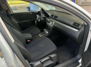 Pelēks Volkswagen Passat 2009 Viļņa, ar dzinēja tilpumu 1.97 L un nobraukumu 378 tūkst. km par 1350 €, foto 6 vietnē AUTOMOTO.COM.LV