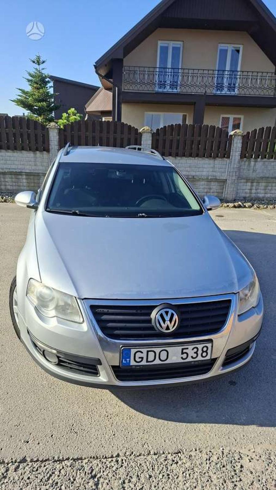 Pelēks Volkswagen Passat 2009 Kretinga, ar dzinēja tilpumu 1.97 L un nobraukumu 561 tūkst. km par 1600 €, foto 5 vietnē AUTOMOTO.COM.LV