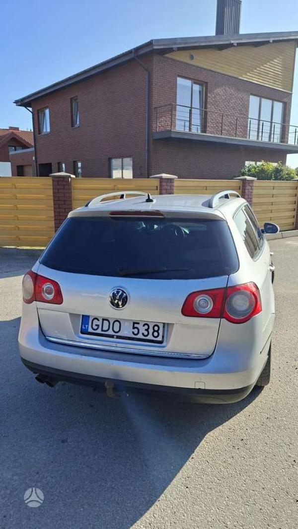 Volkswagen Passat 2009 Kretinga vietnÄ PelÄks Volkswagen Passat 2009 Kretinga, ar dzinÄja tilpumu 1.97 L un nobraukumu 561 tÅ«kst. km par 1600 ā¬, foto 7 vietnÄ AUTOMOTO.COM.LV