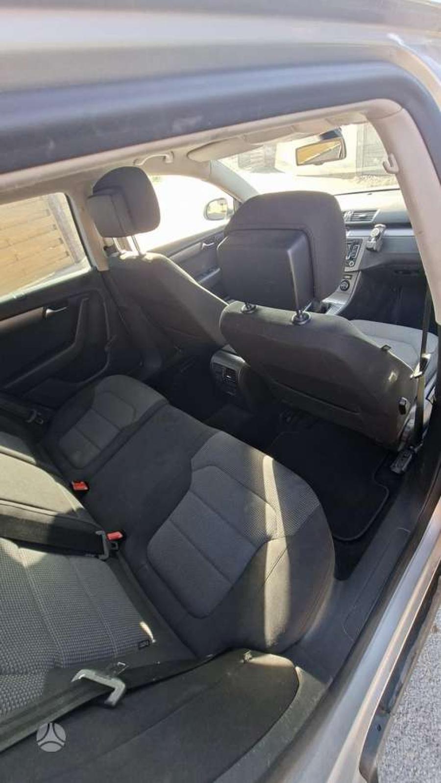 Pelēks Volkswagen Passat 2009 Kretinga, ar dzinēja tilpumu 1.97 L un nobraukumu 561 tūkst. km par 1600 €, foto 12 vietnē AUTOMOTO.COM.LV
